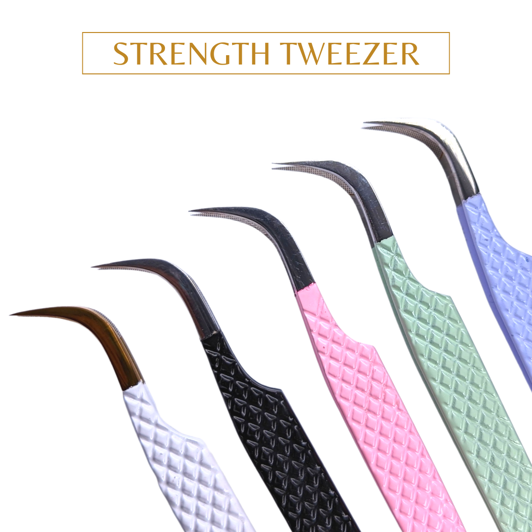 STRENGTH Strong 90° Curved Tweezer – August Lashes